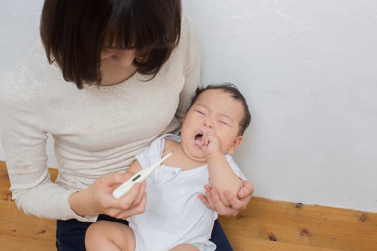 How To Bring Down Baby Fever, In 5 Steps