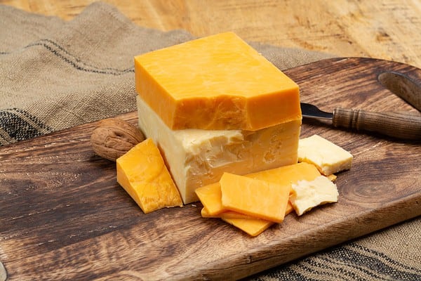 Is Cheese Healthy, Actually? What Science Says