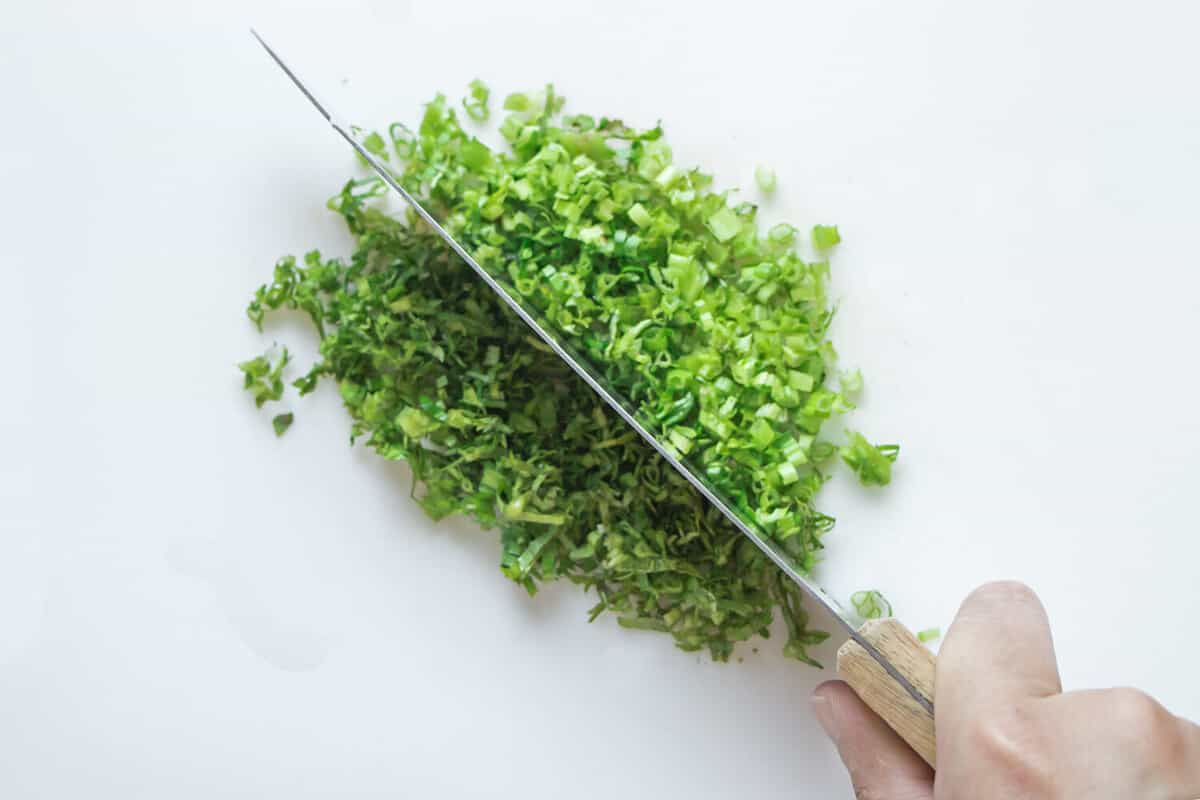 Culantro vs. Cilantro: Taste Differences & When to Use Each