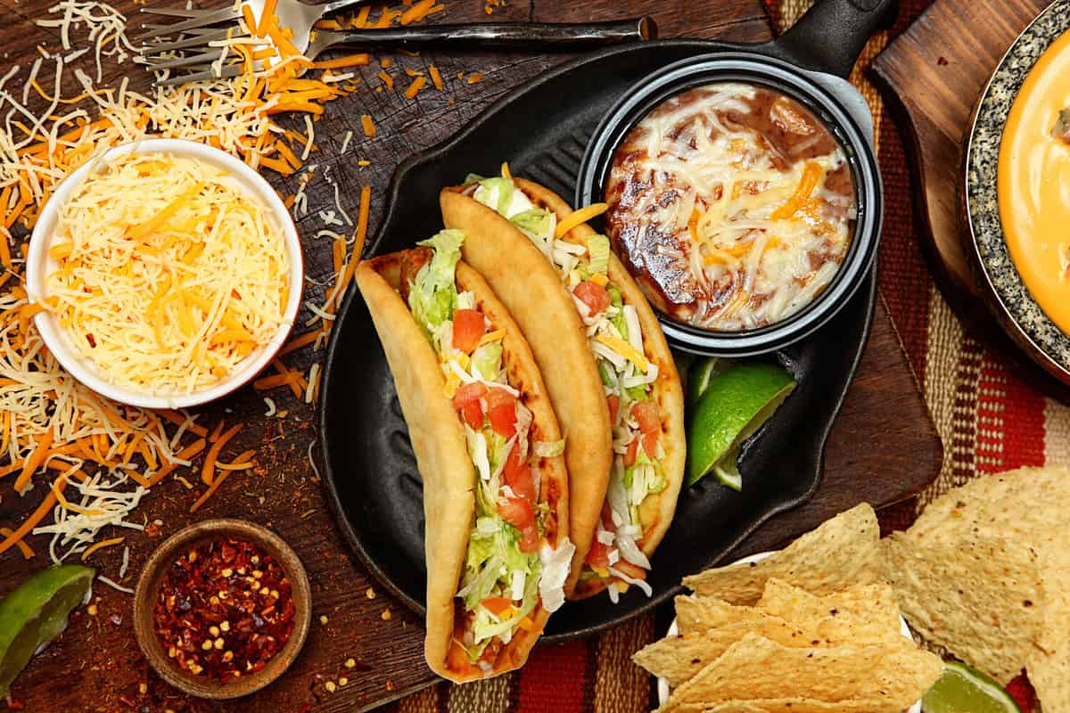 These Are the 12 Cheapest Food Chains to Feed a Family On