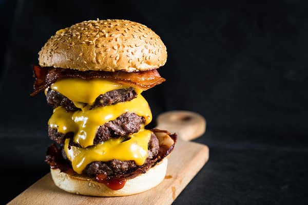 The 12 Most Unhealthy Fast Food Burgers in America (Some with 2,000 ...