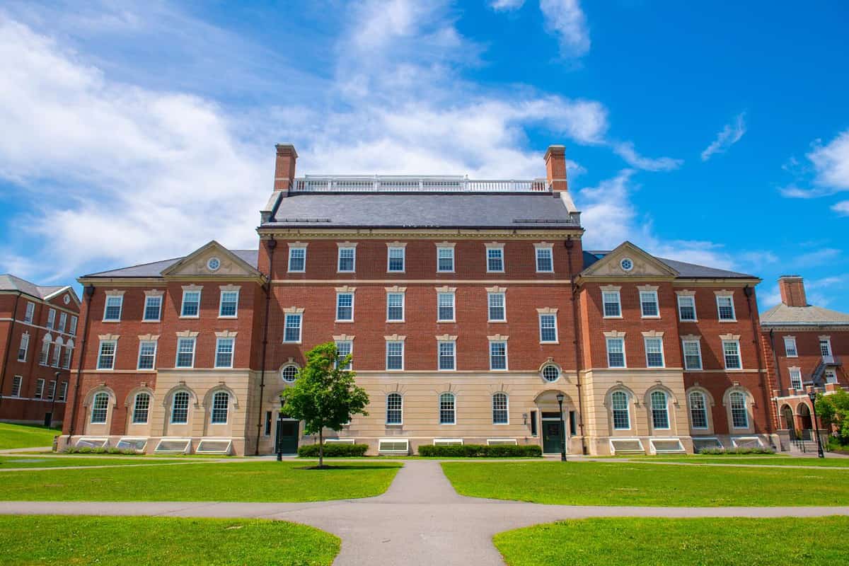 14 of the Worst Schools In New Hampshire Today