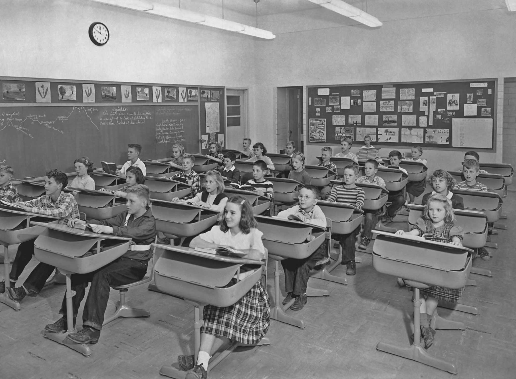 Growing Up in the 1950s: 18 Incredible Photos From a Different Era