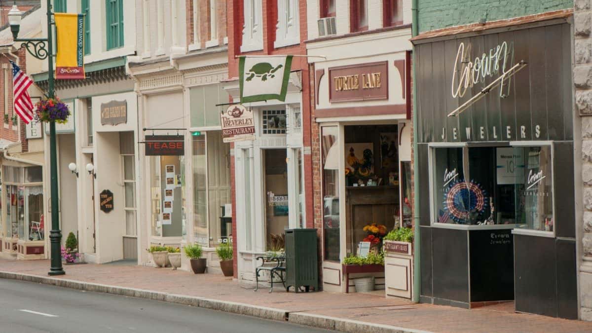 The Top-Rated Small Towns to Visit in Every State
