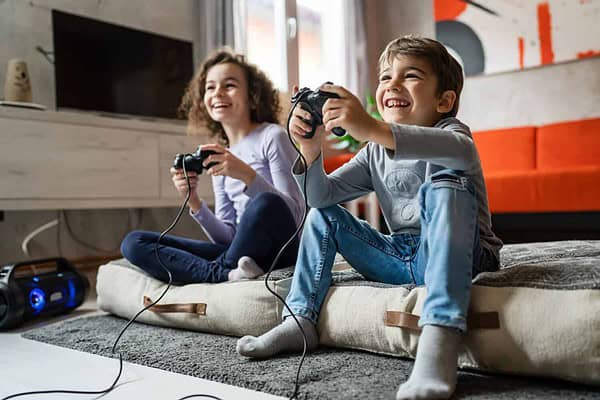 Raise Siblings Who Actually Get Along (Most of the Time) With These 5 ...