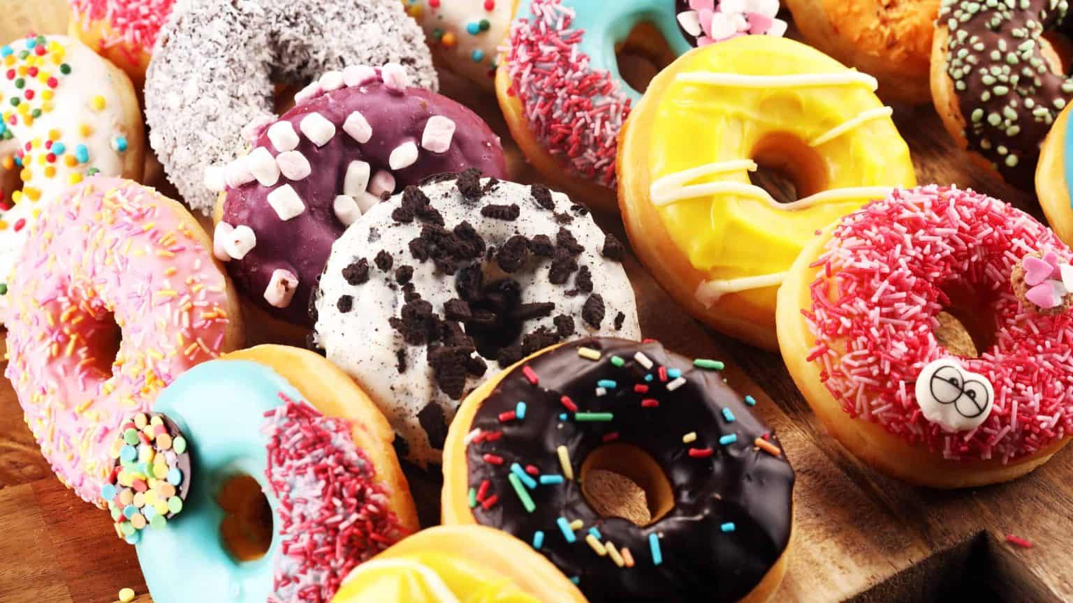 16 Restaurant Chains That Make Dining Out With Kids Easier