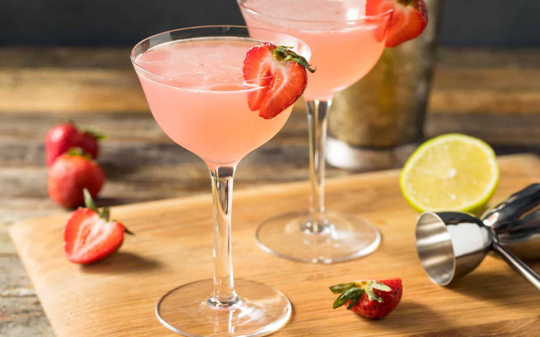 Skip the Martini, These 14 Classic Cocktails Are Better