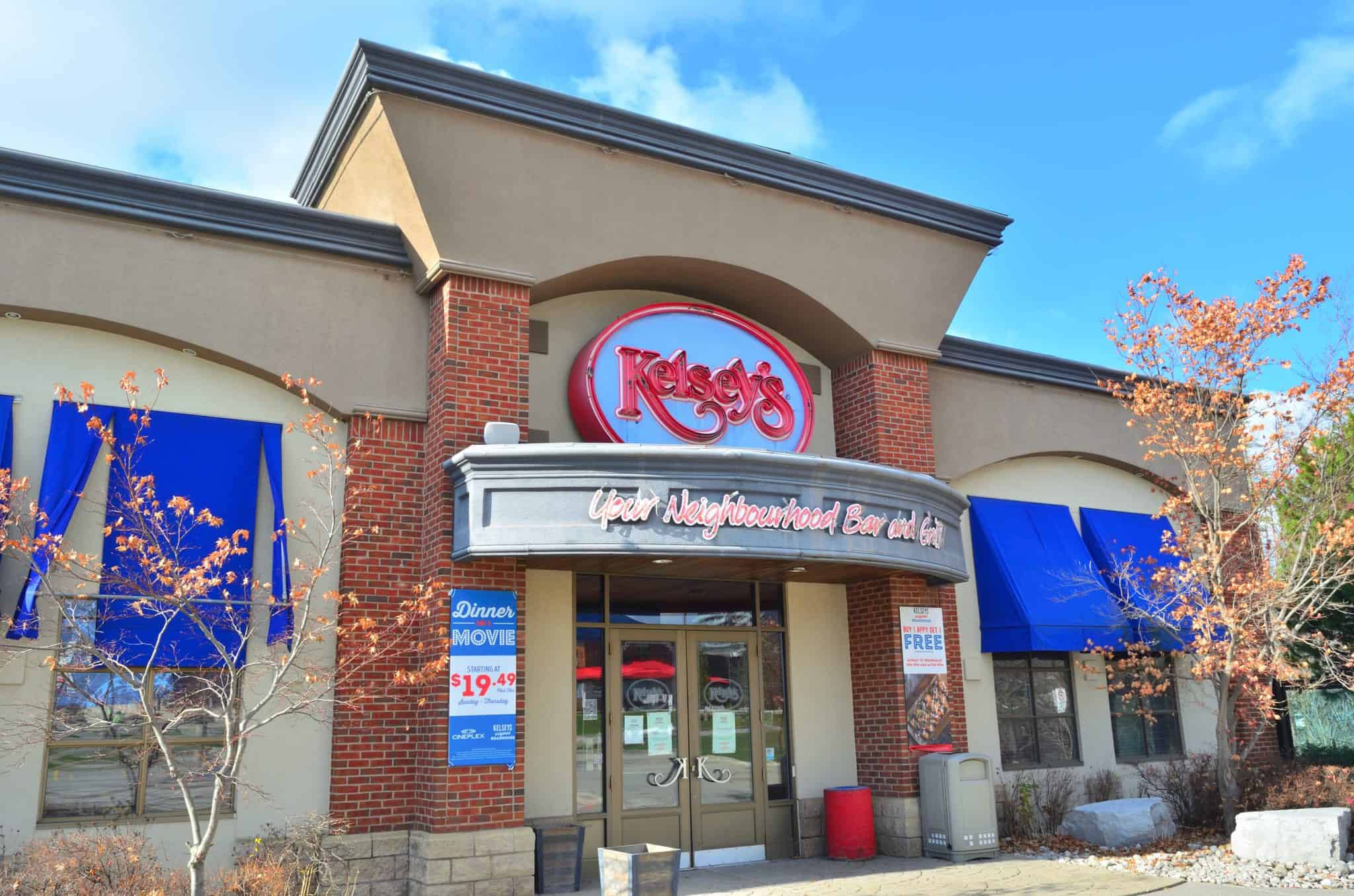 7 Canadian Restaurant Chains That Desperately Need to Open in America