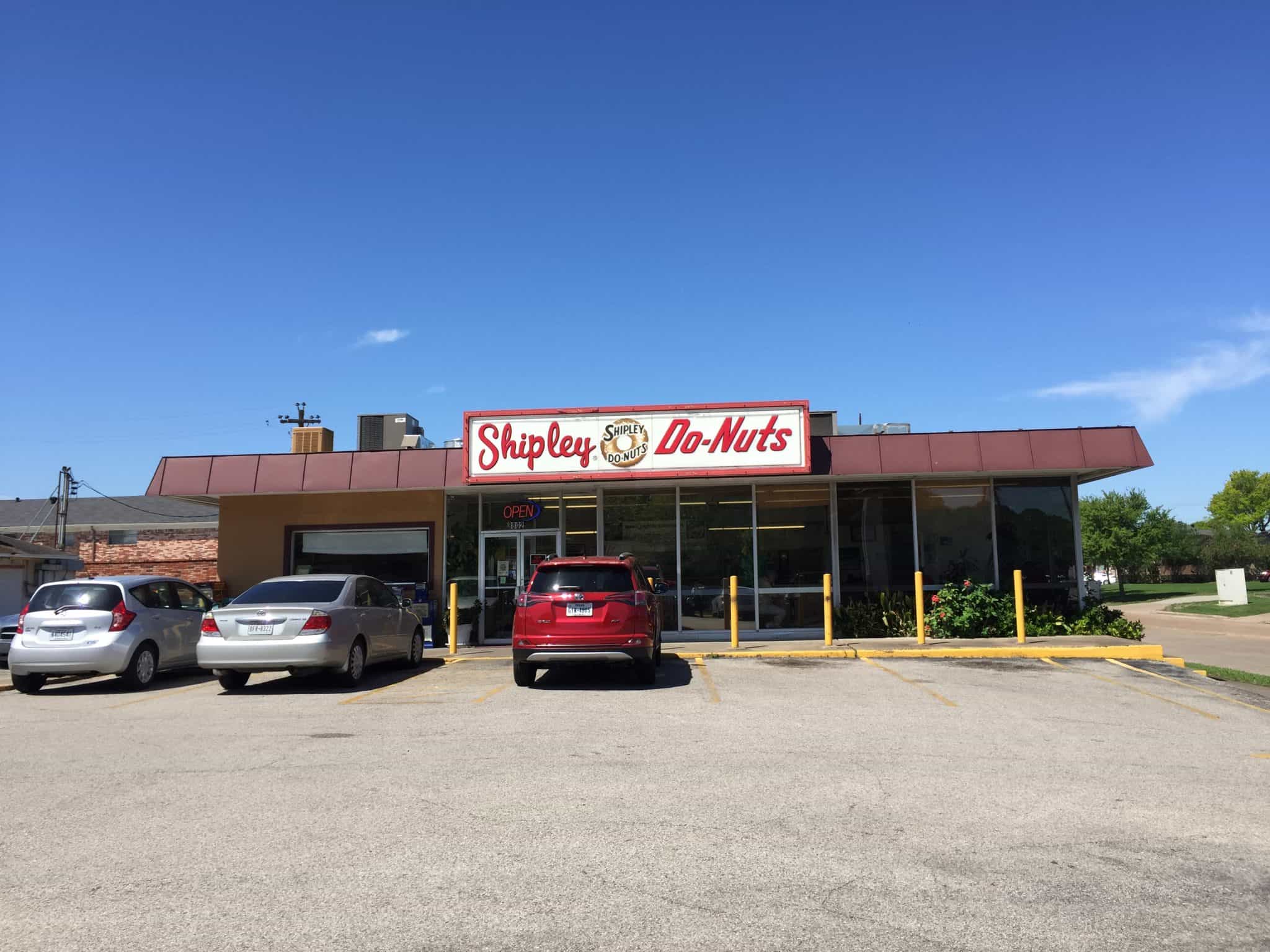 Dunkin' Has Great Donuts, But These 8 Alternatives Are Better