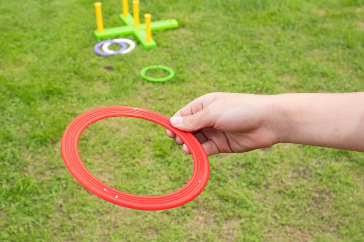 17 Fun Backyard Games for Labor Day Weekend