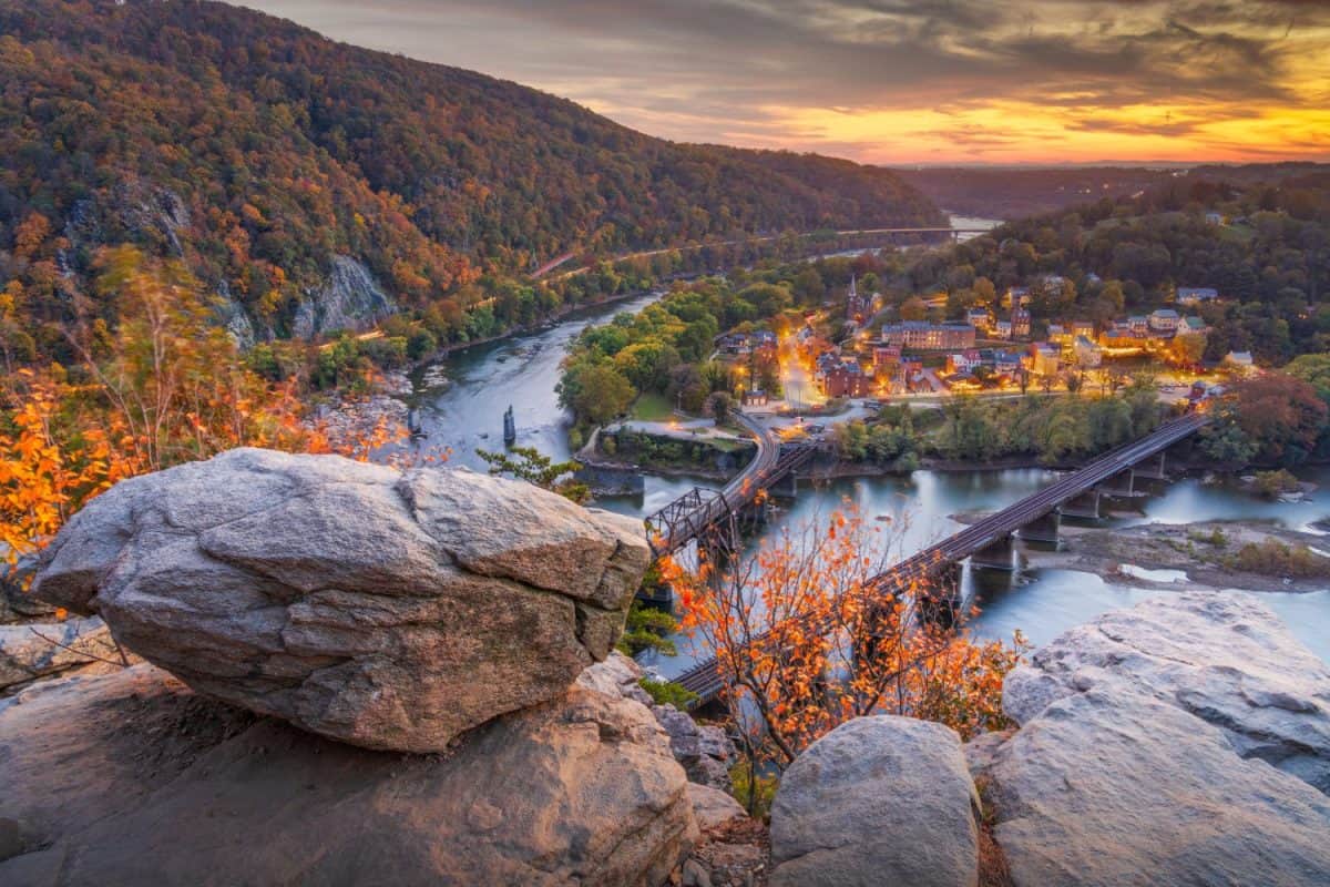 These 12 Destinations Are Perfect for Your Fall Weekend Getaway
