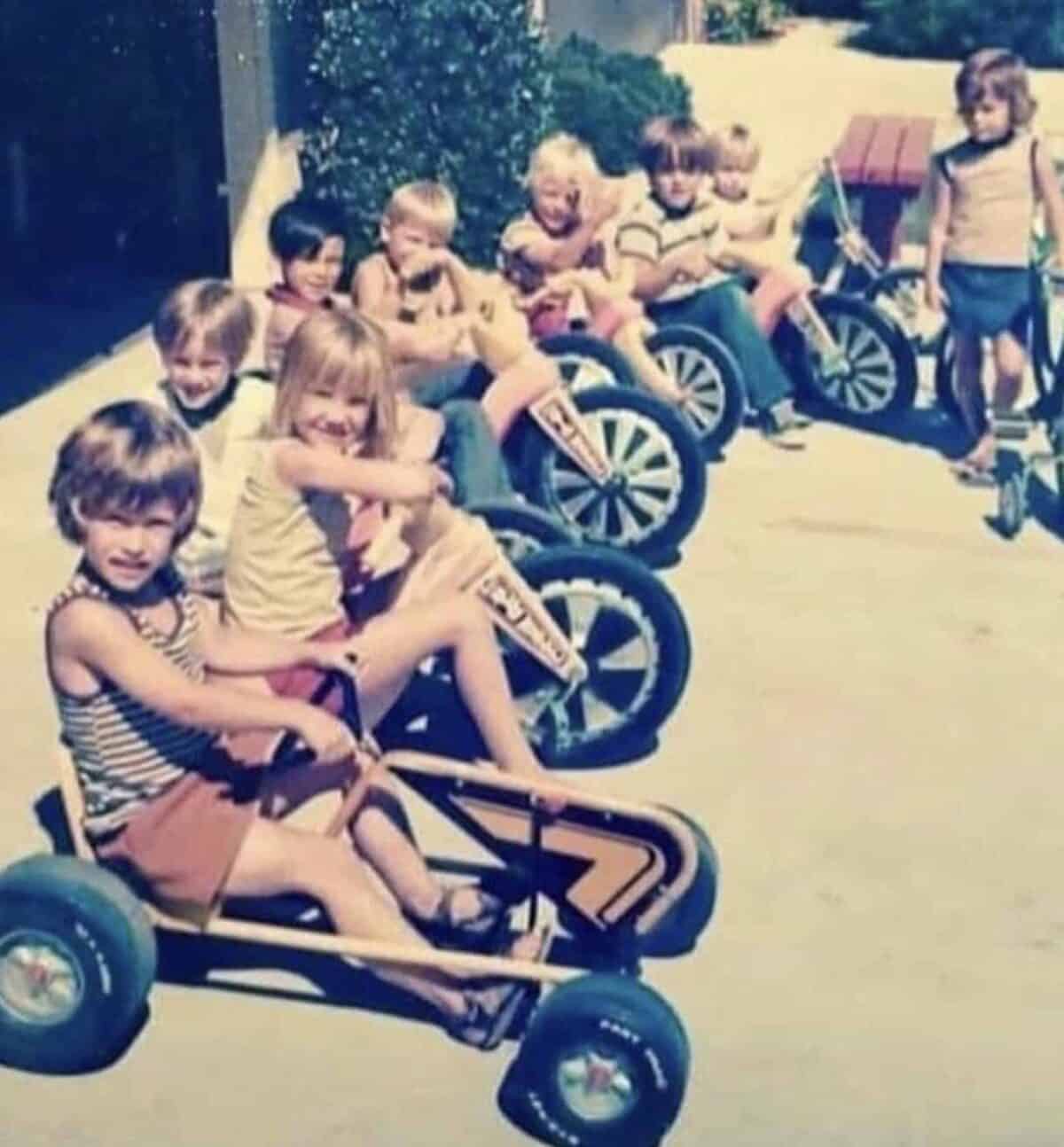 18 Groovy Photos To Take You Back to the 1970s