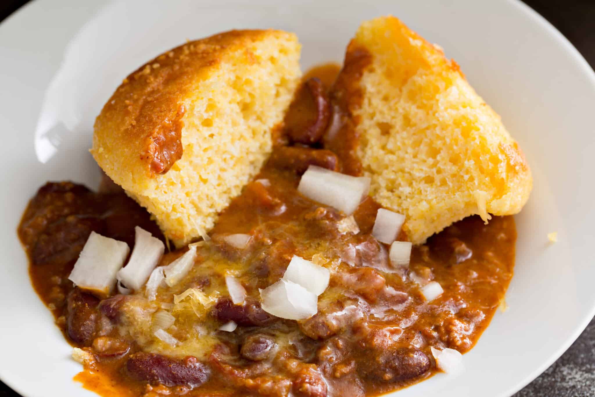 Cornbread Topped Chili Recipe | Moms Who Think