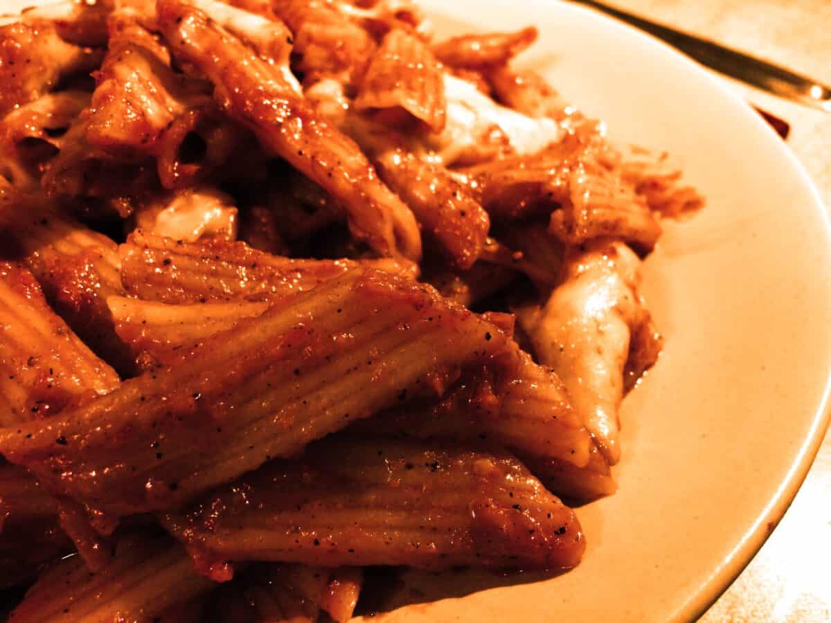 You Need to Try This Easy Chicken Parmesan Pasta Toss Recipe | Moms Who ...